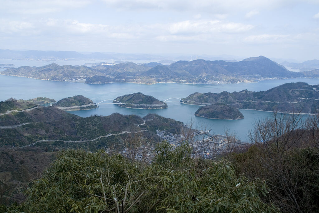 An event connecting 50 artworks at galleries in preserved districts and ...