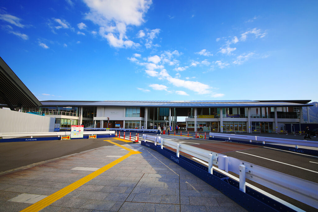 Starting Point for Miyajima Sightseeing! 2024 Guide to Ferry Schedules ...